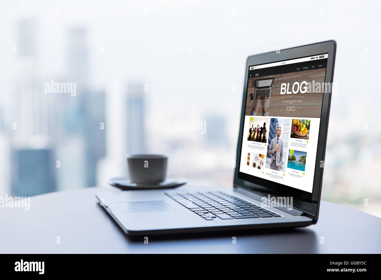 laptop computer with blog web page on screen Stock Photo - Alamy