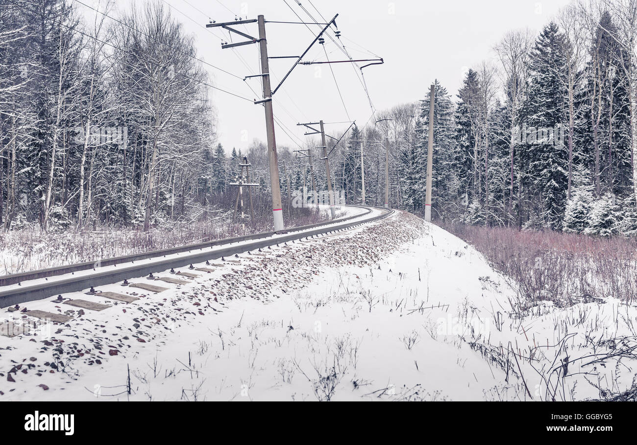 Train crossing snowy countryside hi-res stock photography and images ...