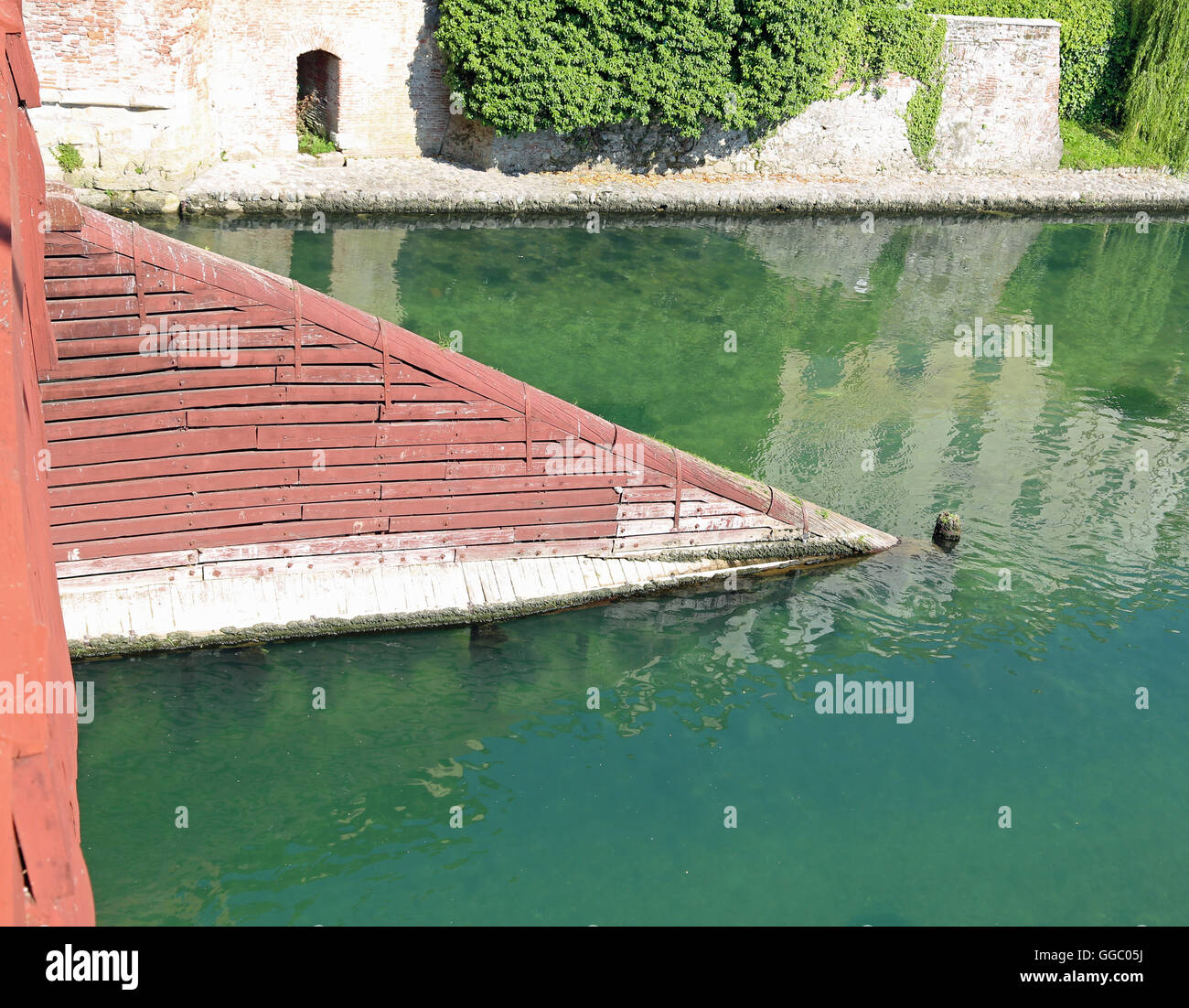 Detail old wooden bridge hi-res stock photography and images - Alamy