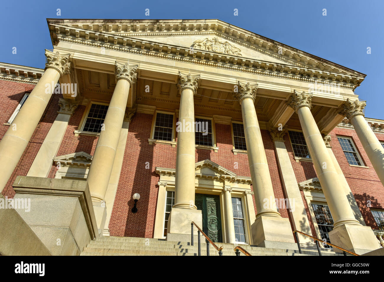 Maryland State Capital building in Annapolis, Maryland on summer ...