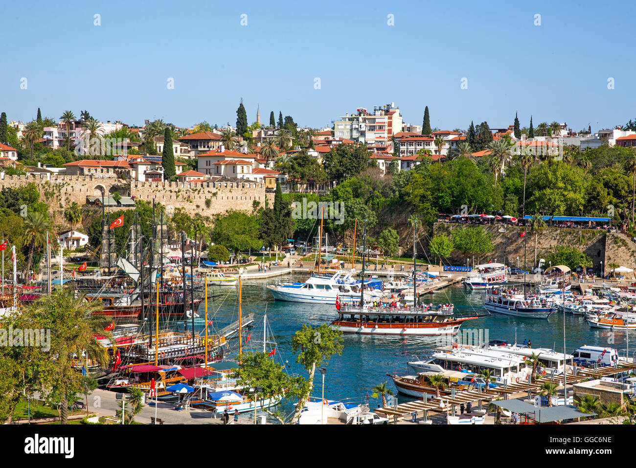 geography / travel, Turkey, Antalya, city view, harbour with old town ...