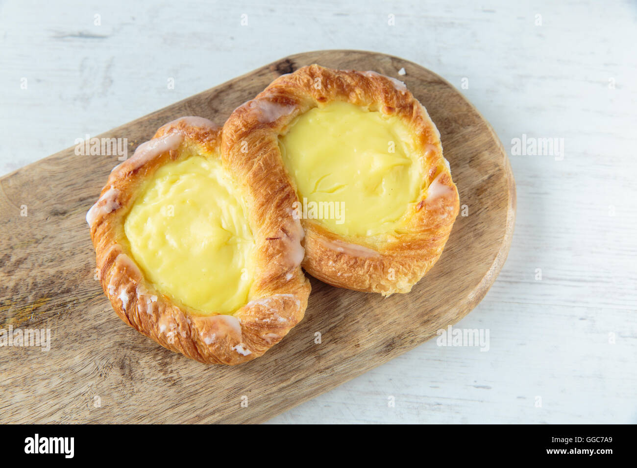 Huit, a typical french pastry in the number eight shape Stock Photo - Alamy