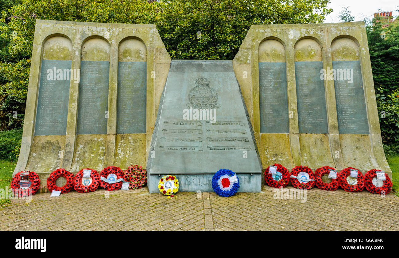 Dambusters memorial in woodhall spa hi-res stock photography and images ...