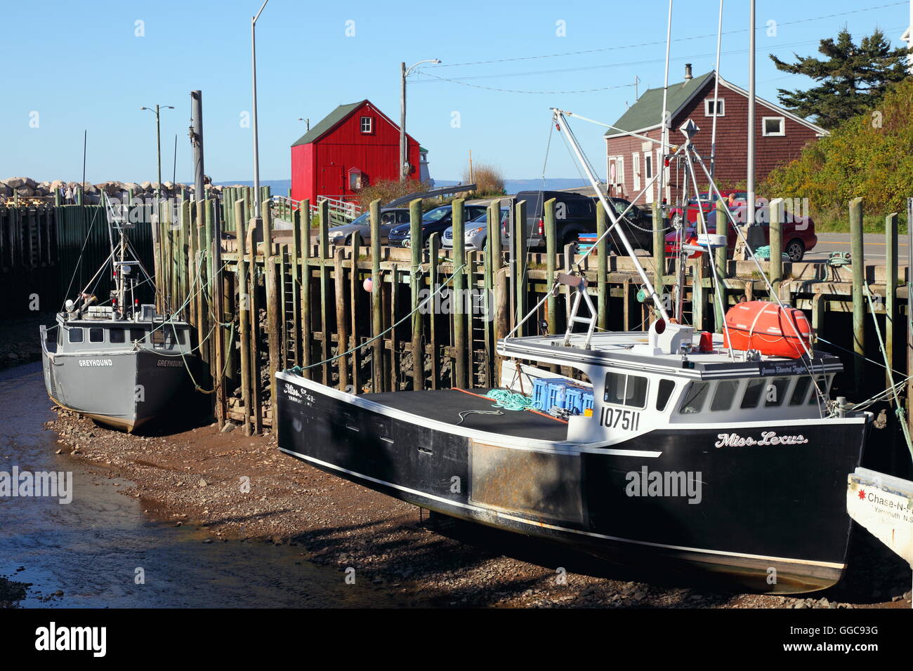 Halls Harbour Nova Scotia Stock Photos & Halls Harbour Nova Scotia ...