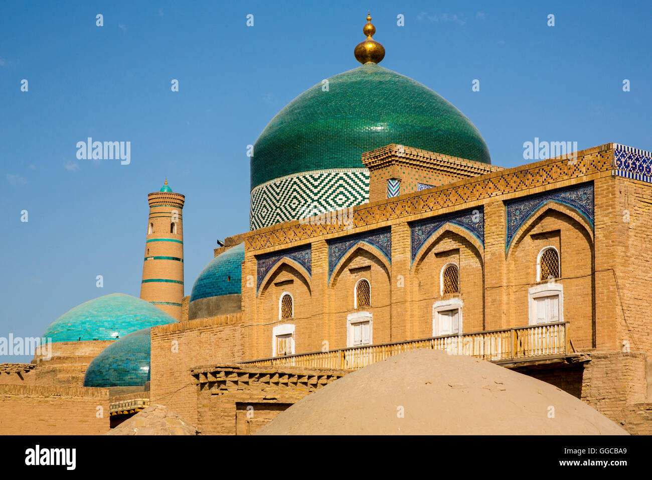 Pahlavan hi-res stock photography and images - Alamy