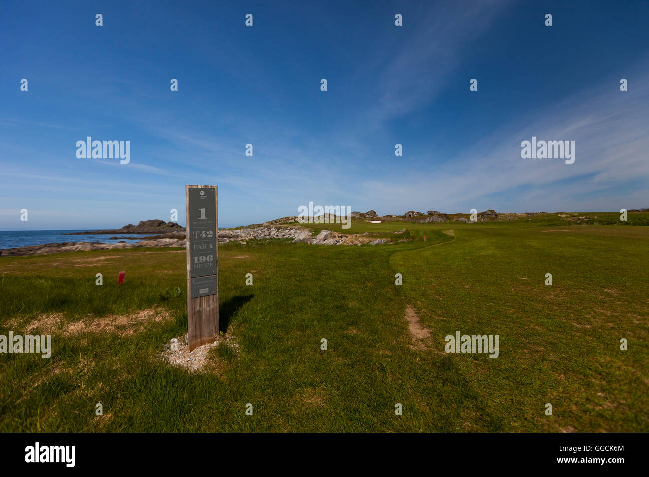 Lofoten Links Golf Course, Gimsoy, Lofoten Islands, Norway. The worlds ...