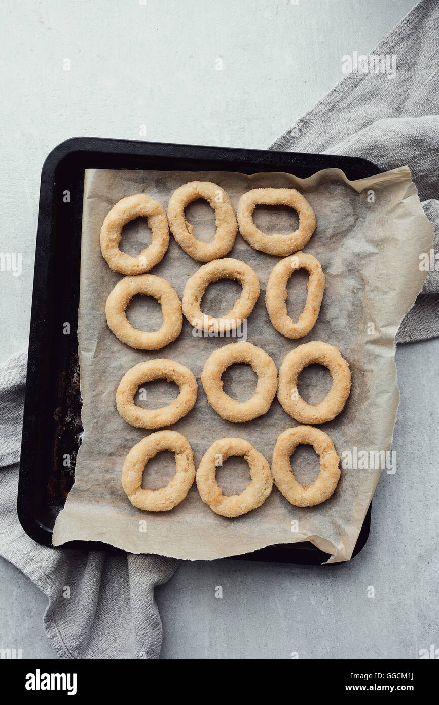 Onion paper towel hi-res stock photography and images - Alamy