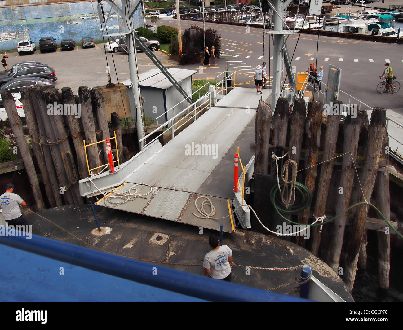 vehicle ferry leaving docks Stock Photo - Alamy