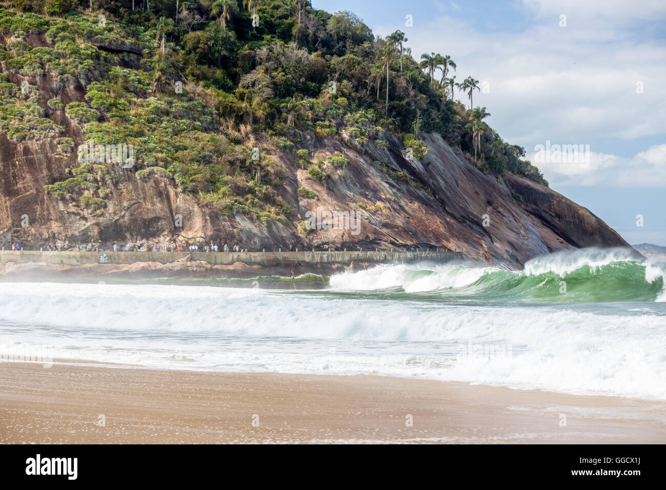 Brazil, Rio de Janeiro, Strong waves at Copacabana Stock Photo - Alamy