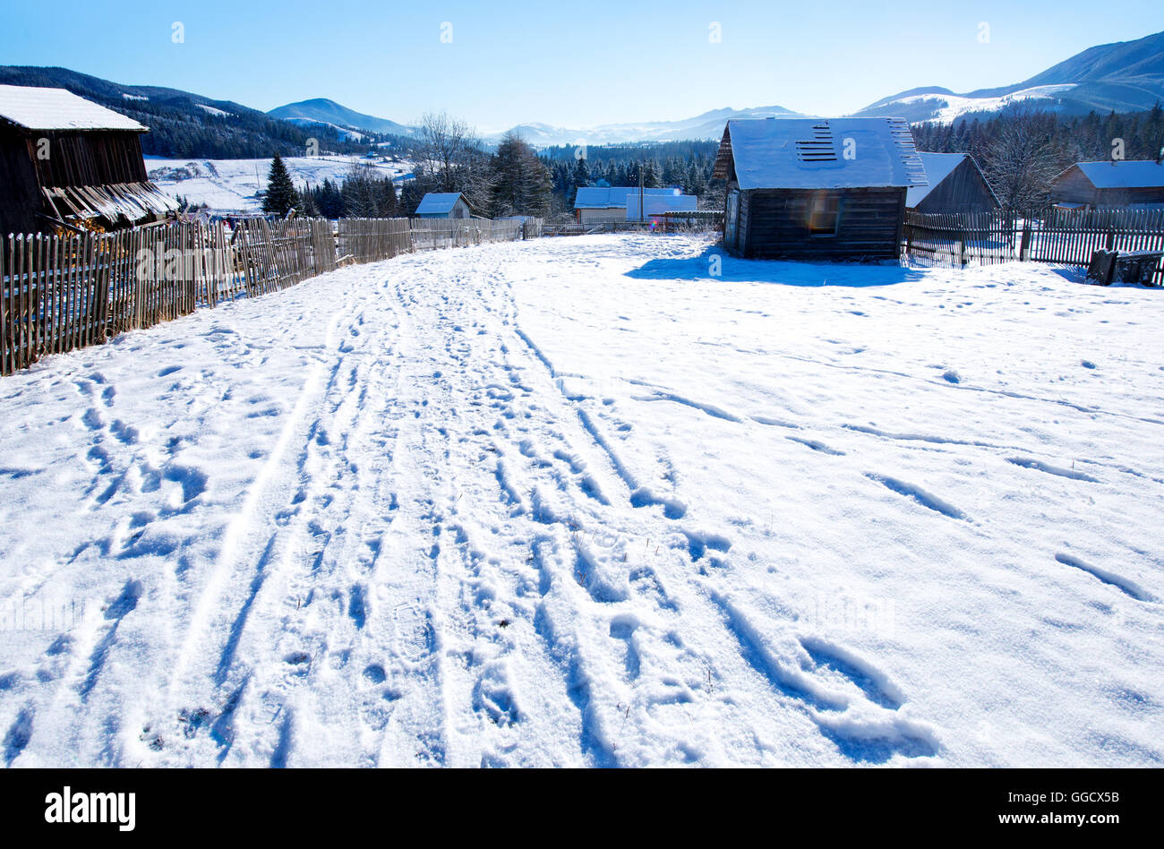 Snow in mountains, Winter mountains in ukraine Stock Photo - Alamy