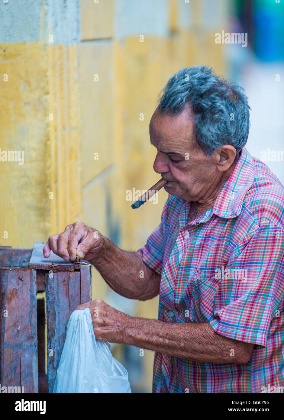 A portrait of a Cuban man in old Havana Stock Photo - Alamy