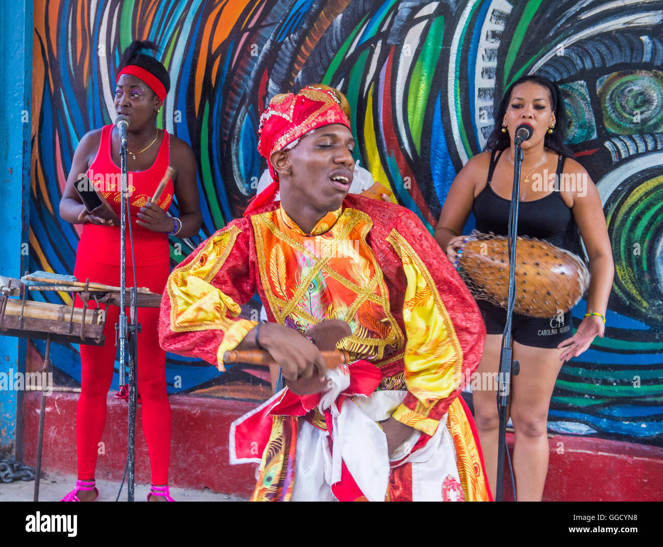 Rumba dancers in Havana Cuba Stock Photo - Alamy