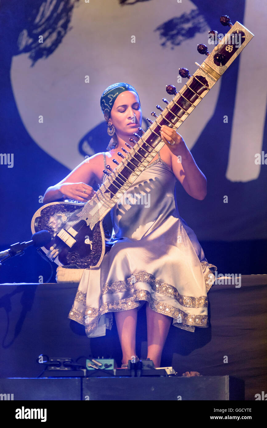 Anouska hi-res stock photography and images - Alamy