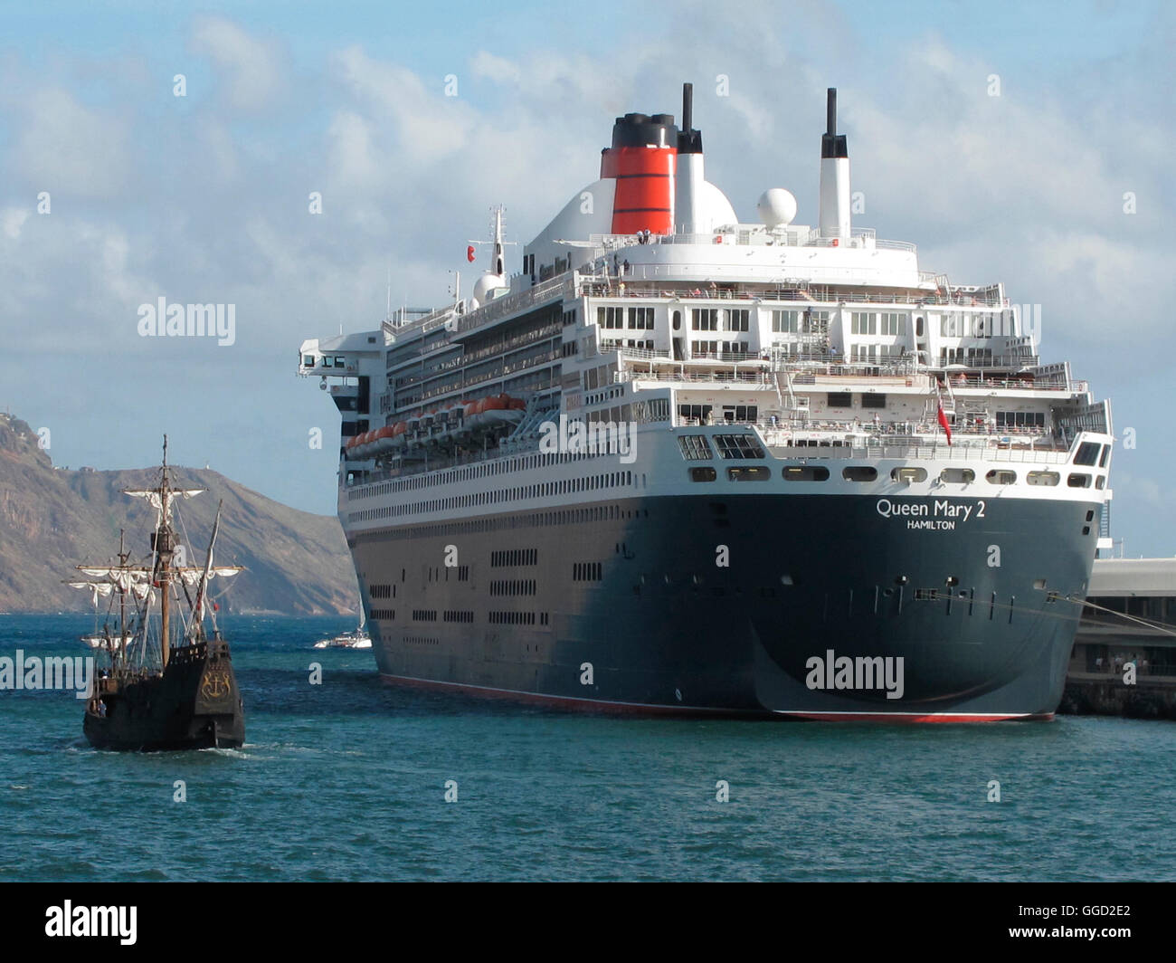 geography / travel, PORTUGAL, Madeira, Funchal: Replica of Columbus ...