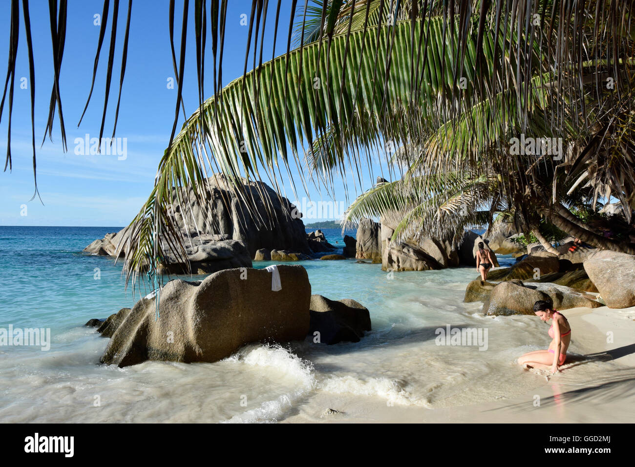 geography / travel, Seychelles, Anse Patatas, bath, granite rocks, sea ...