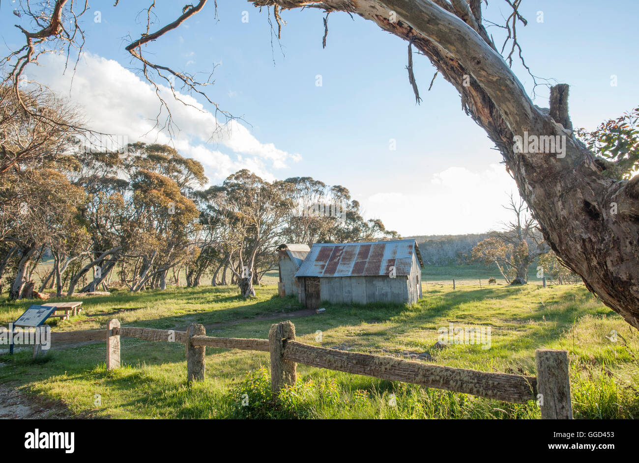 Victorian high country hut hi-res stock photography and images - Alamy