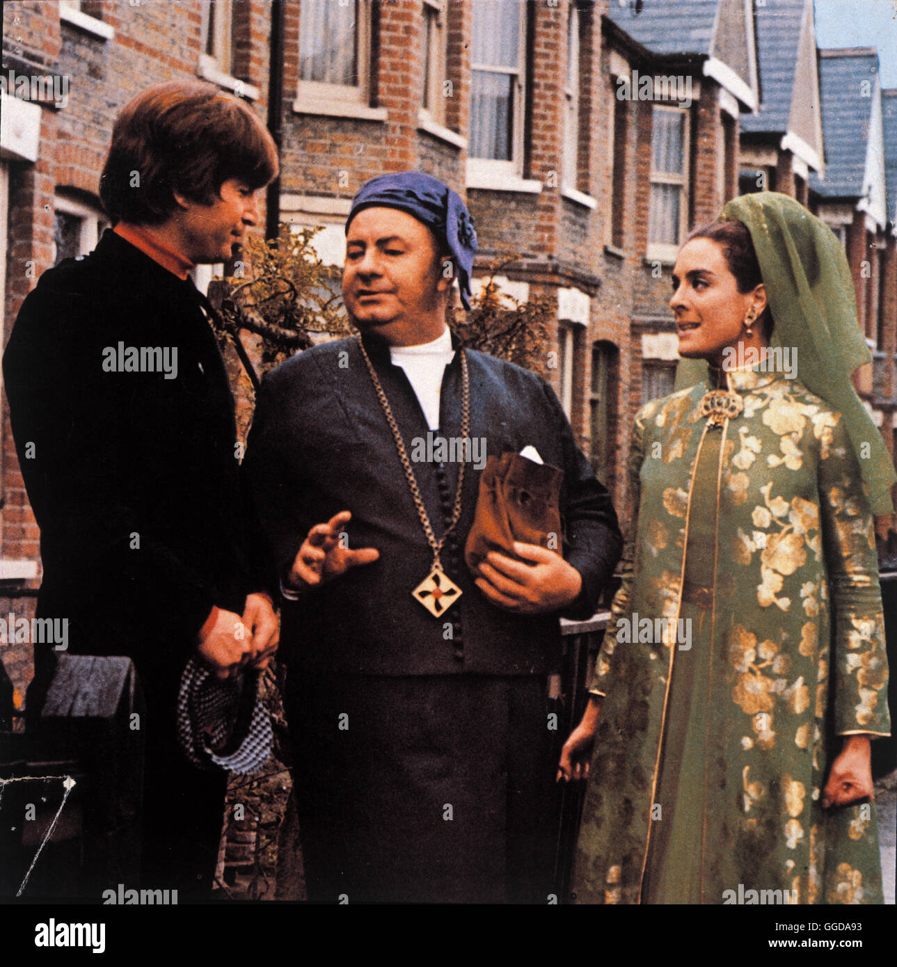 Richard lester john lennon hi-res stock photography and images - Alamy
