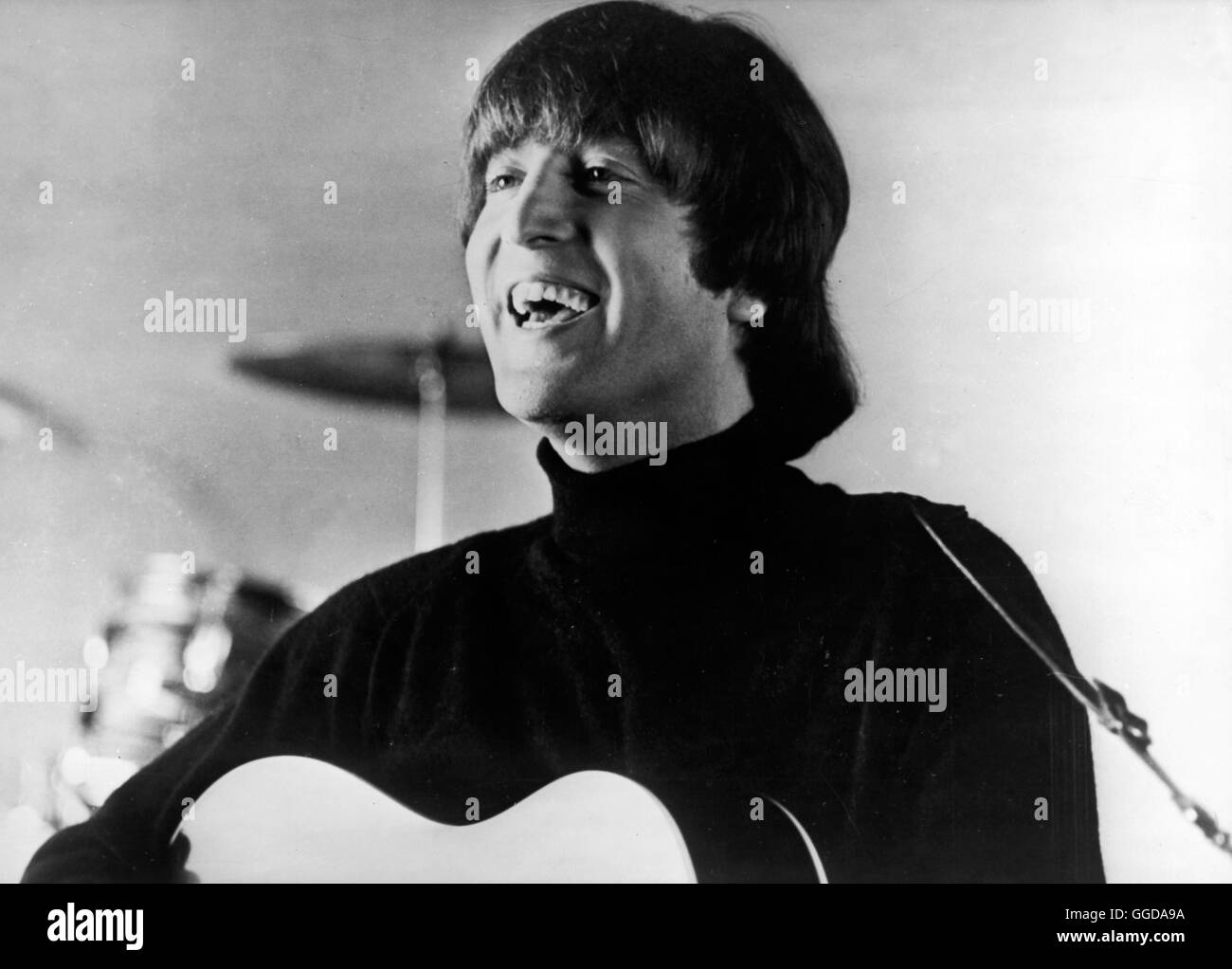 John lennon portrait hi-res stock photography and images - Alamy