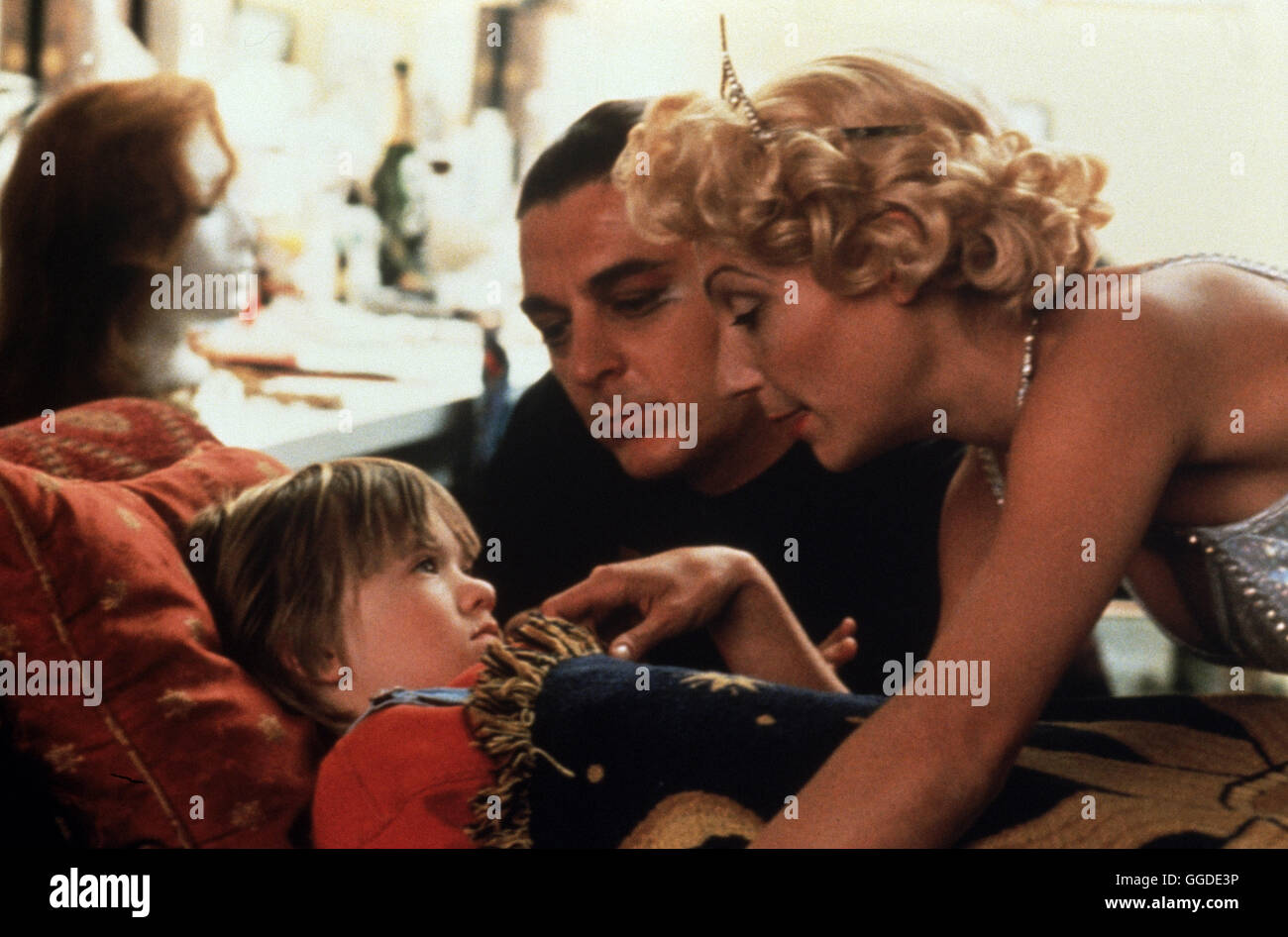Showgirls movie 1995 hi-res stock photography and images - Alamy