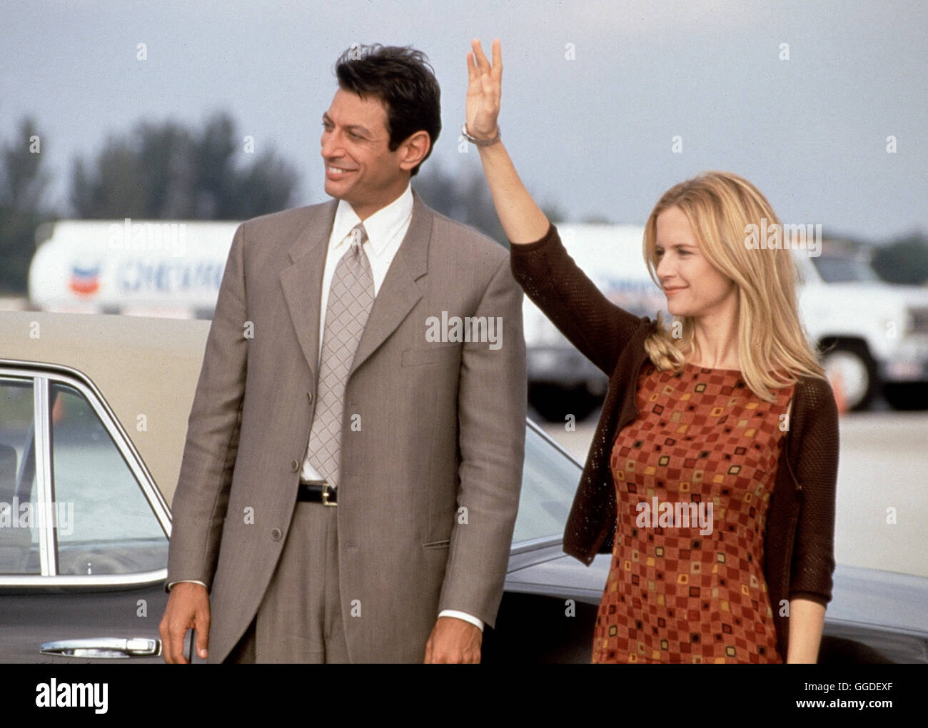 Kelly preston holy man 1998 hi-res stock photography and images - Alamy