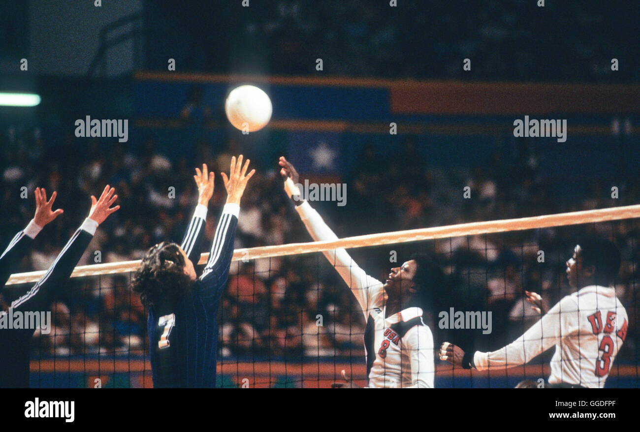 Olympic womens volleyball team hi-res stock photography and images - Alamy
