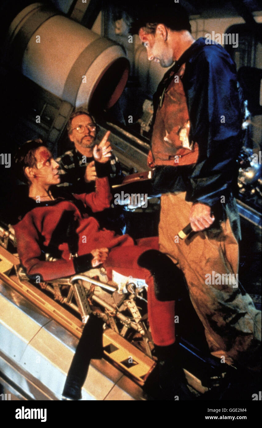 VIRUS / Virus USA 1999 / John Bruno Szene WILLIAM BALDWIN (Steve Baker ...