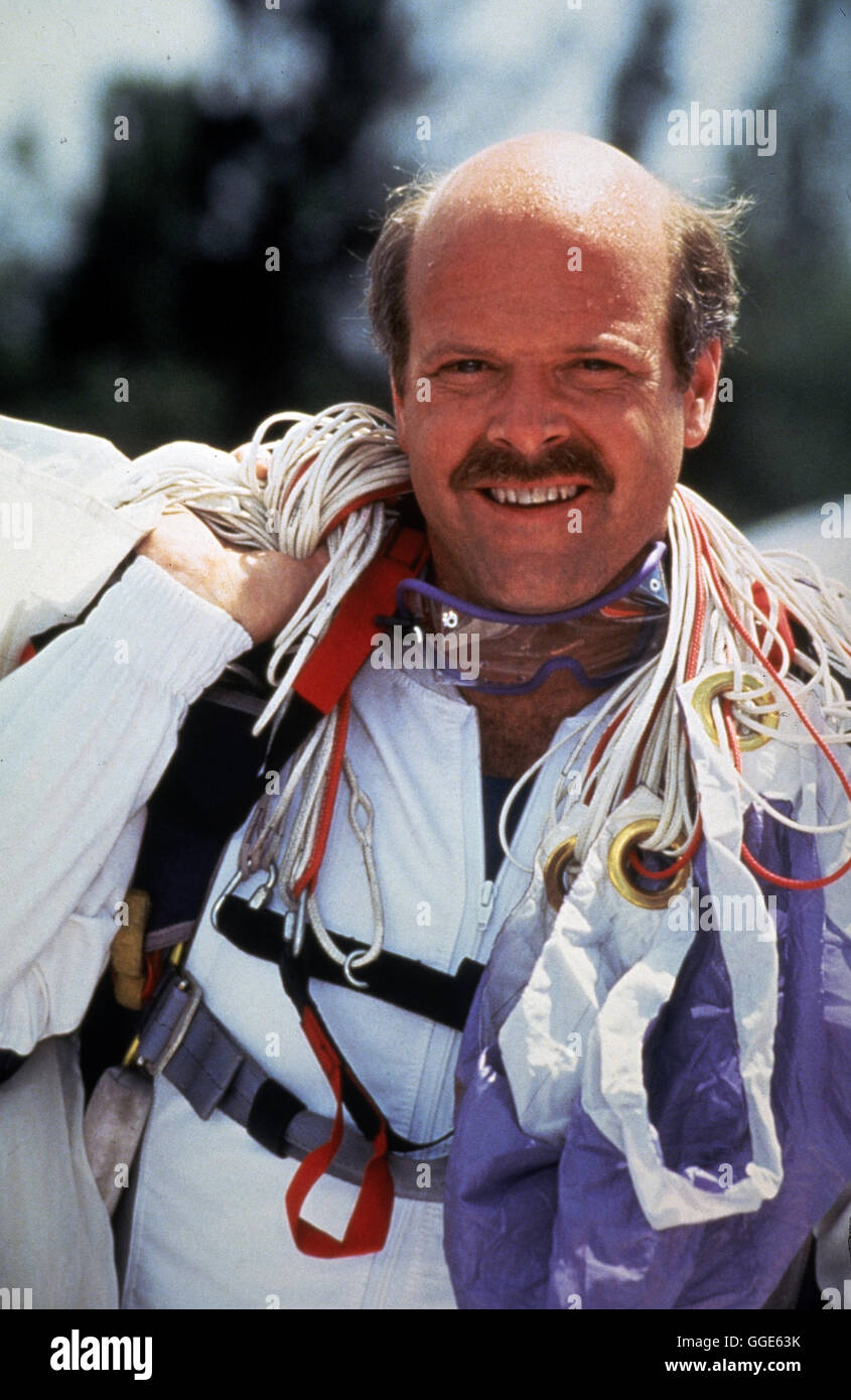 DROP ZONE / Drop Zone USA 1994 / John Badham Szene mit MICHAEL JETER ...