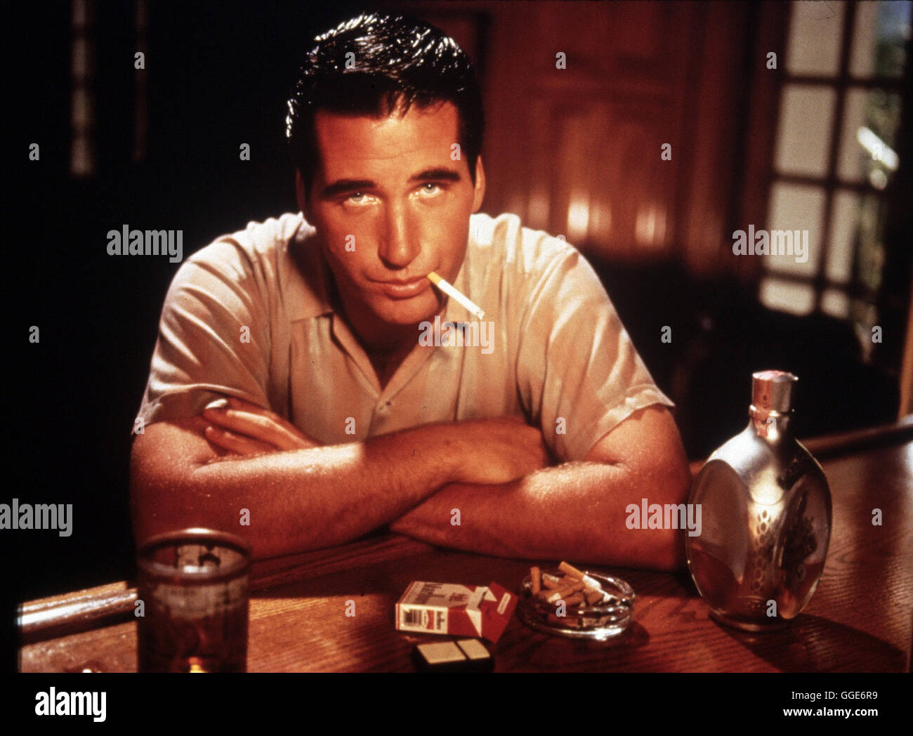 Attack of 50 ft woman hi-res stock photography and images - Alamy