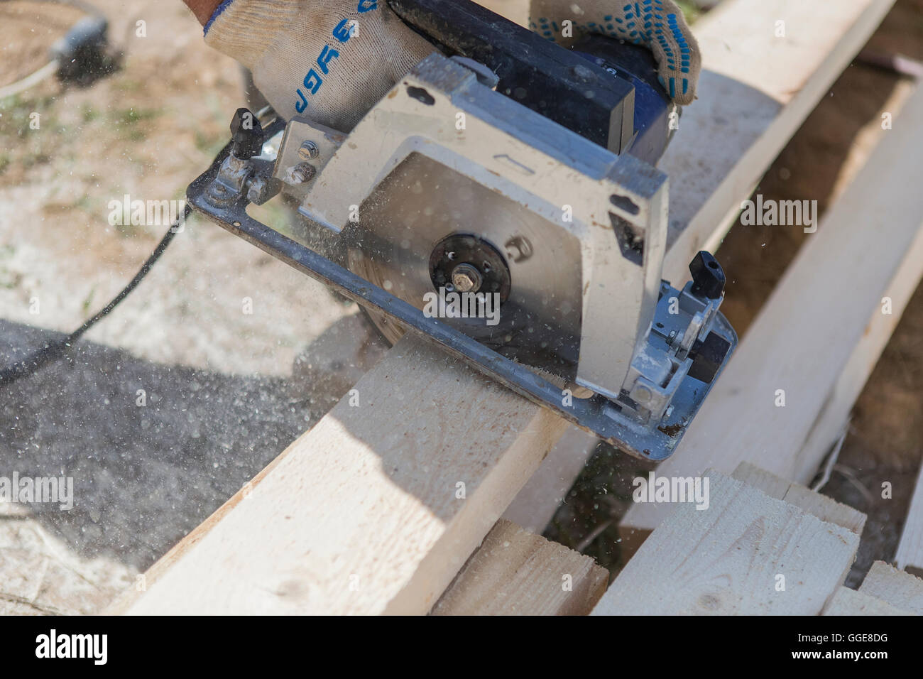 Circular saw cut wooden beam Stock Photo - Alamy