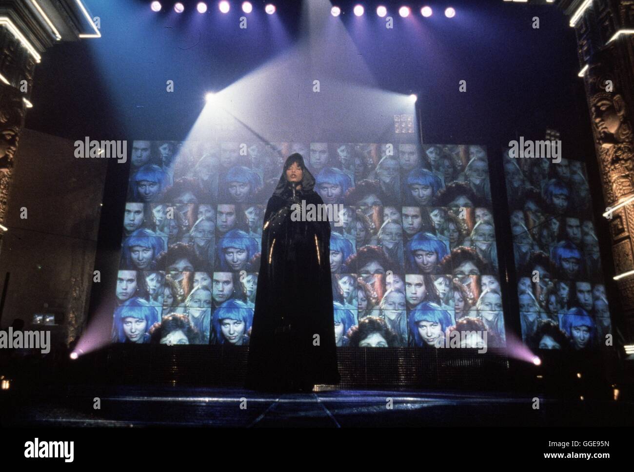 The bodyguard (1992) whitney houston hi-res stock photography and ...