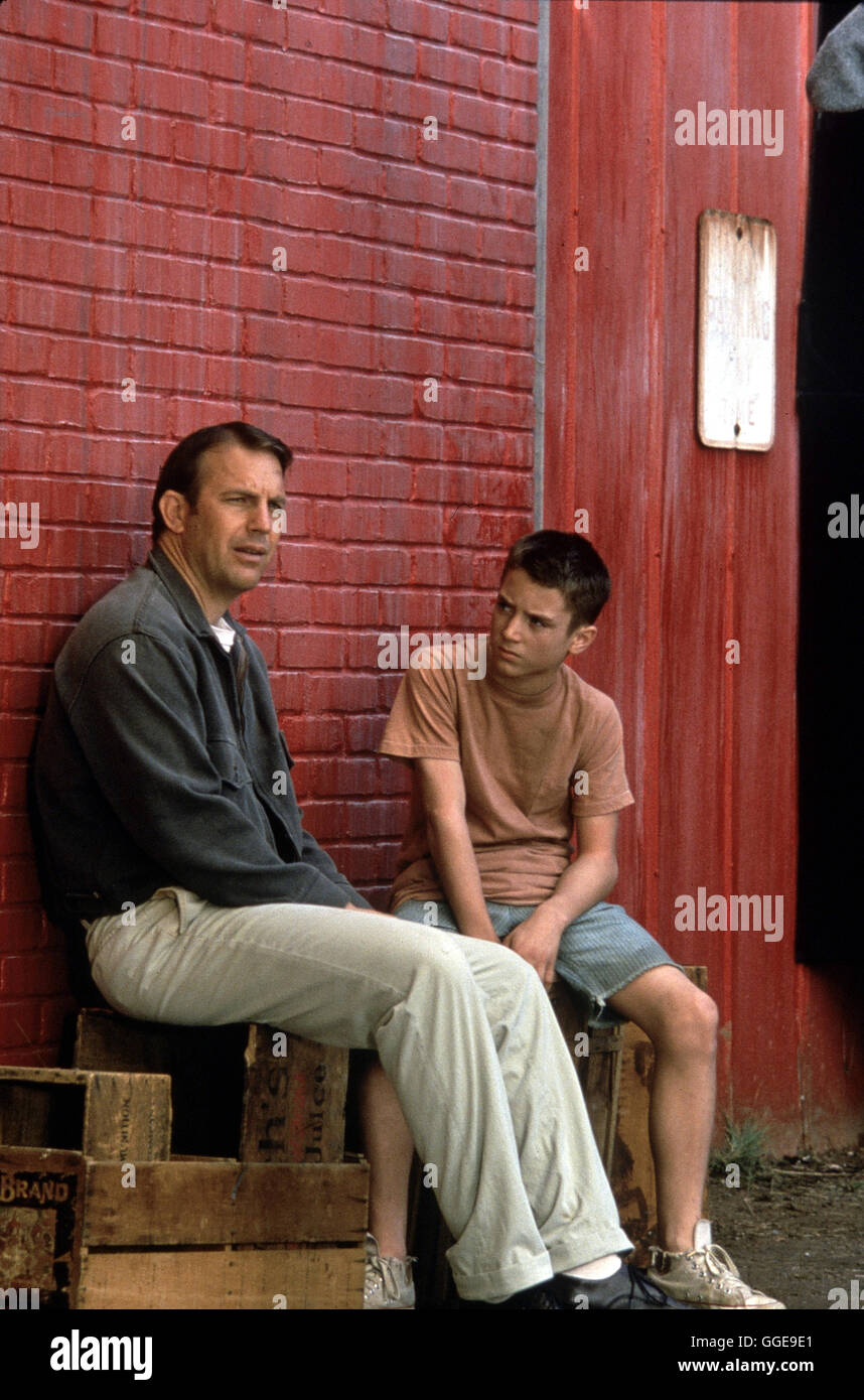 DAS BAUMHAUS / The War USA 1994 / John Avnet Szene mit Szene mit KEVIN COSTNER (Stephen) und ...