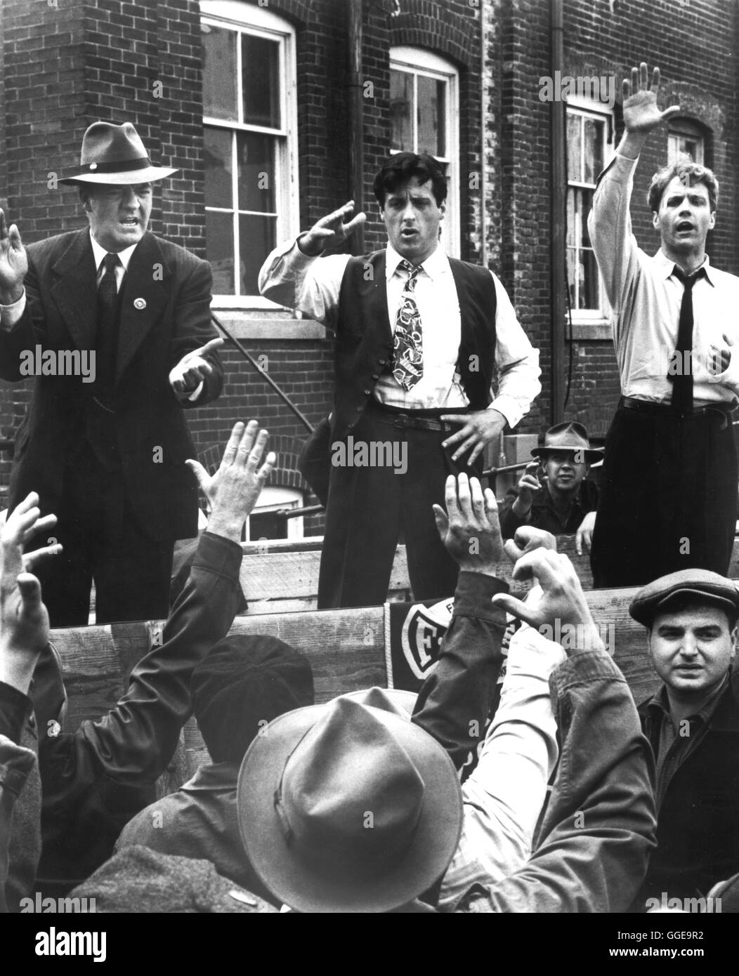 F.I.S.T. / USA 1978 / Norman Jewison Szene mit RICHARD HERD (Mike ...