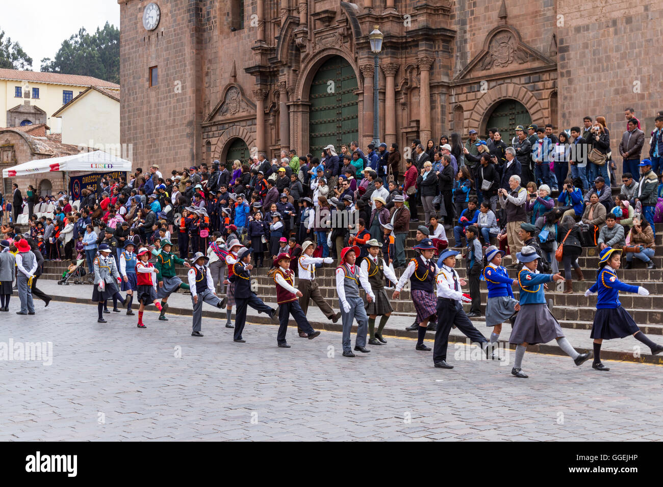 Peru school uniform hi-res stock photography and images - Alamy