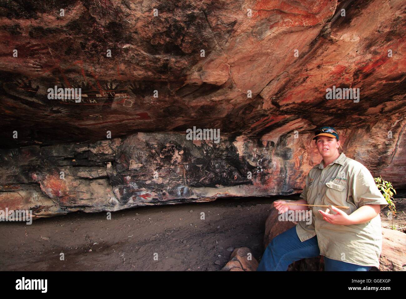 Australia aboriginal cave art in kakadu national park hi-res stock photography and images - Alamy