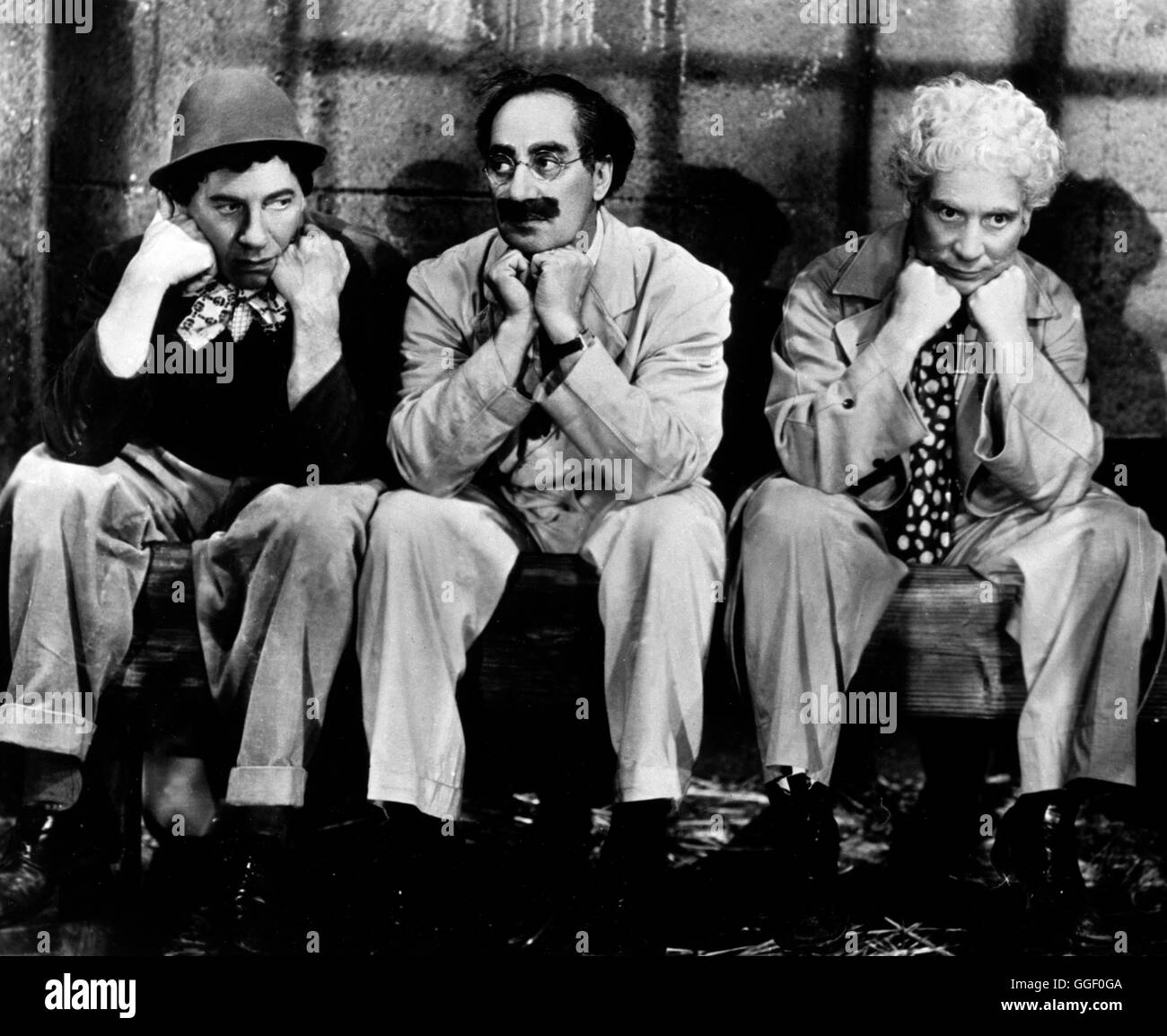 EINE NACHT IN CASABLANCA / A Night in Casablanca USA 1946 / Archie Mayo ...