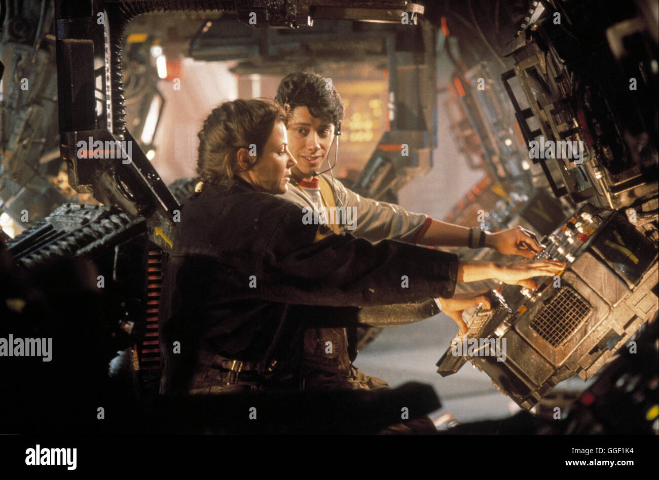 MOON 44 / BRD 1989 / Roland Emmerich LISA EICHHORN und DEAN DEVLIN in ...