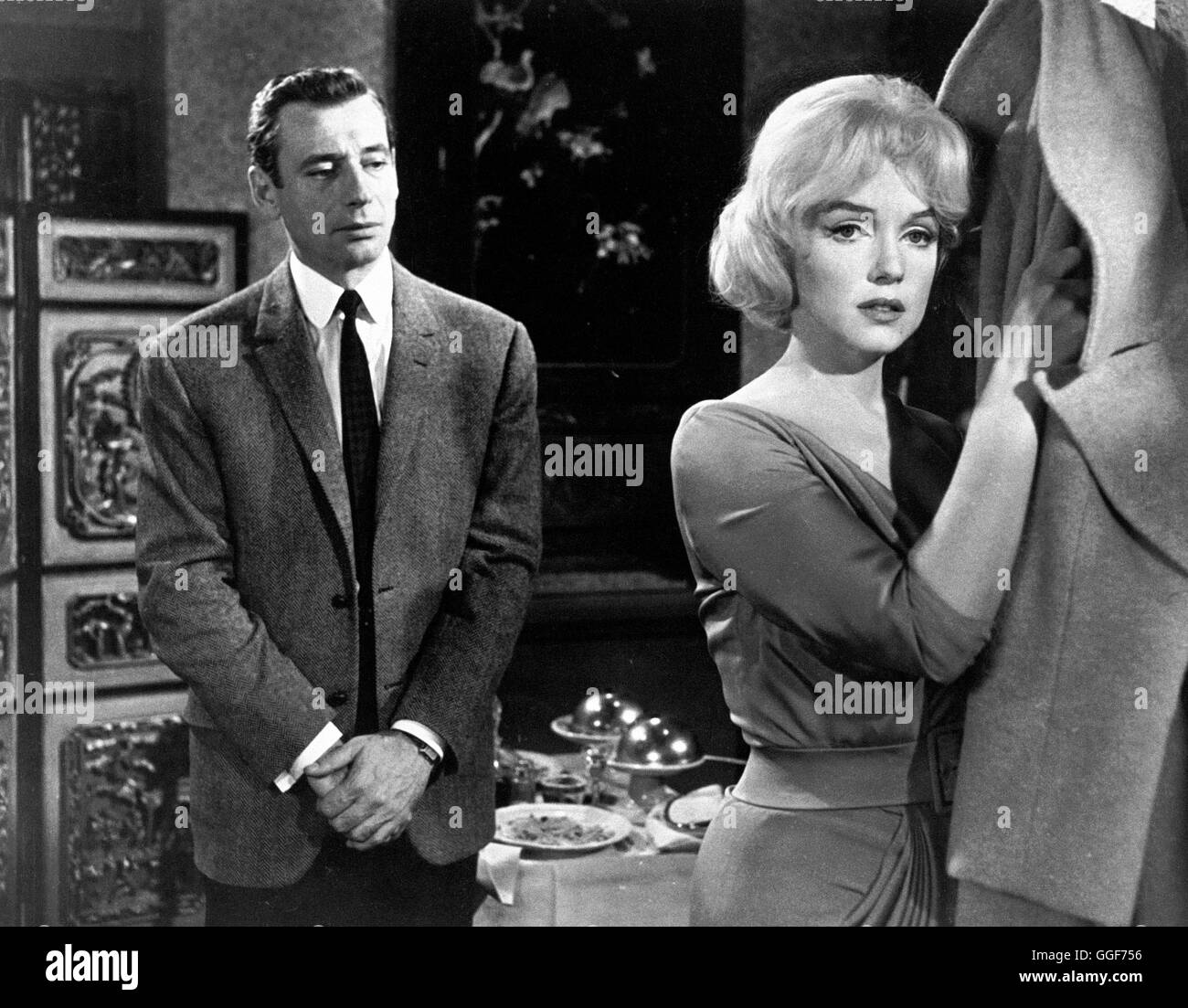Lets love marilyn monroe yves hi-res stock photography and images - Alamy