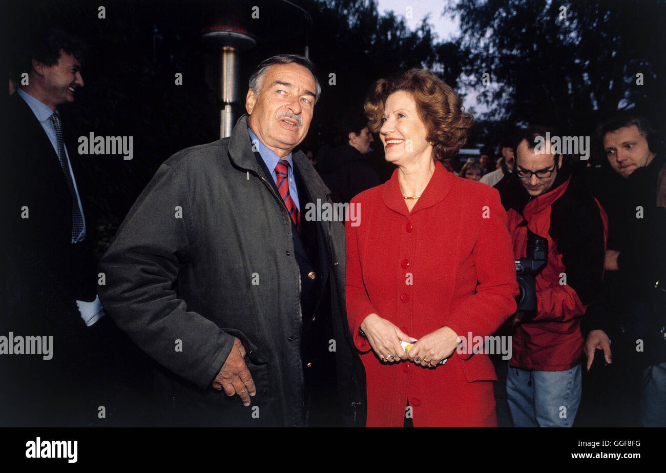 / ZDF - Sommertreff 20.9.2000 PETER ELLGAARD, Journalist N.N Stock ...