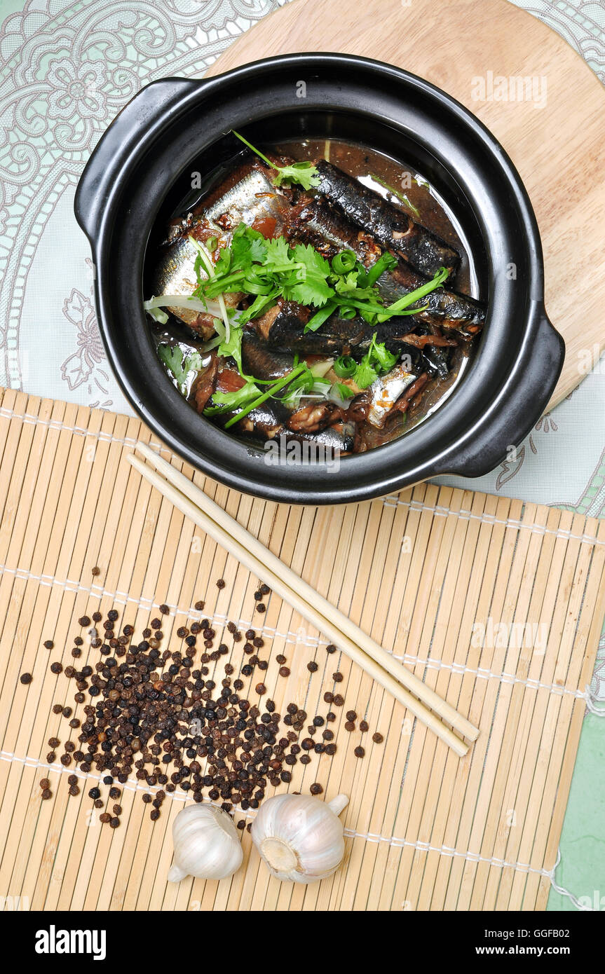 Vietnamese braised fish or ca kho to Stock Photo - Alamy