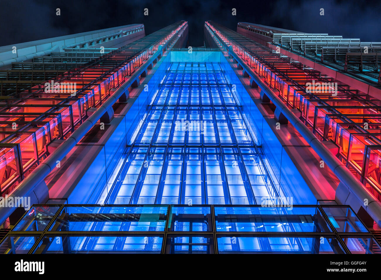 HSBC headquarter building Stock Photo - Alamy