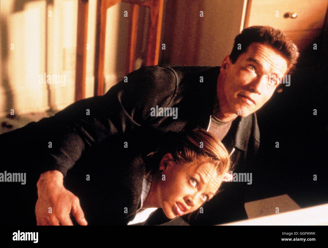 ERASER / Eraser USA 1995 / Charles Russell ARNOLD SCHWARZENEGGER ...