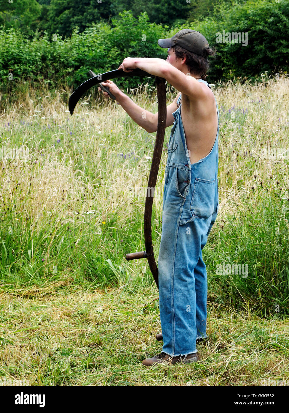 Traditional scythes hi-res stock photography and images - Alamy