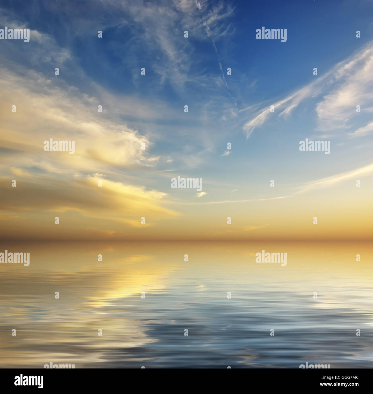 Seascape background hi-res stock photography and images - Alamy