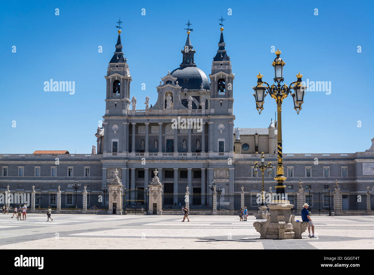 Almudena cathedral hi-res stock photography and images - Alamy