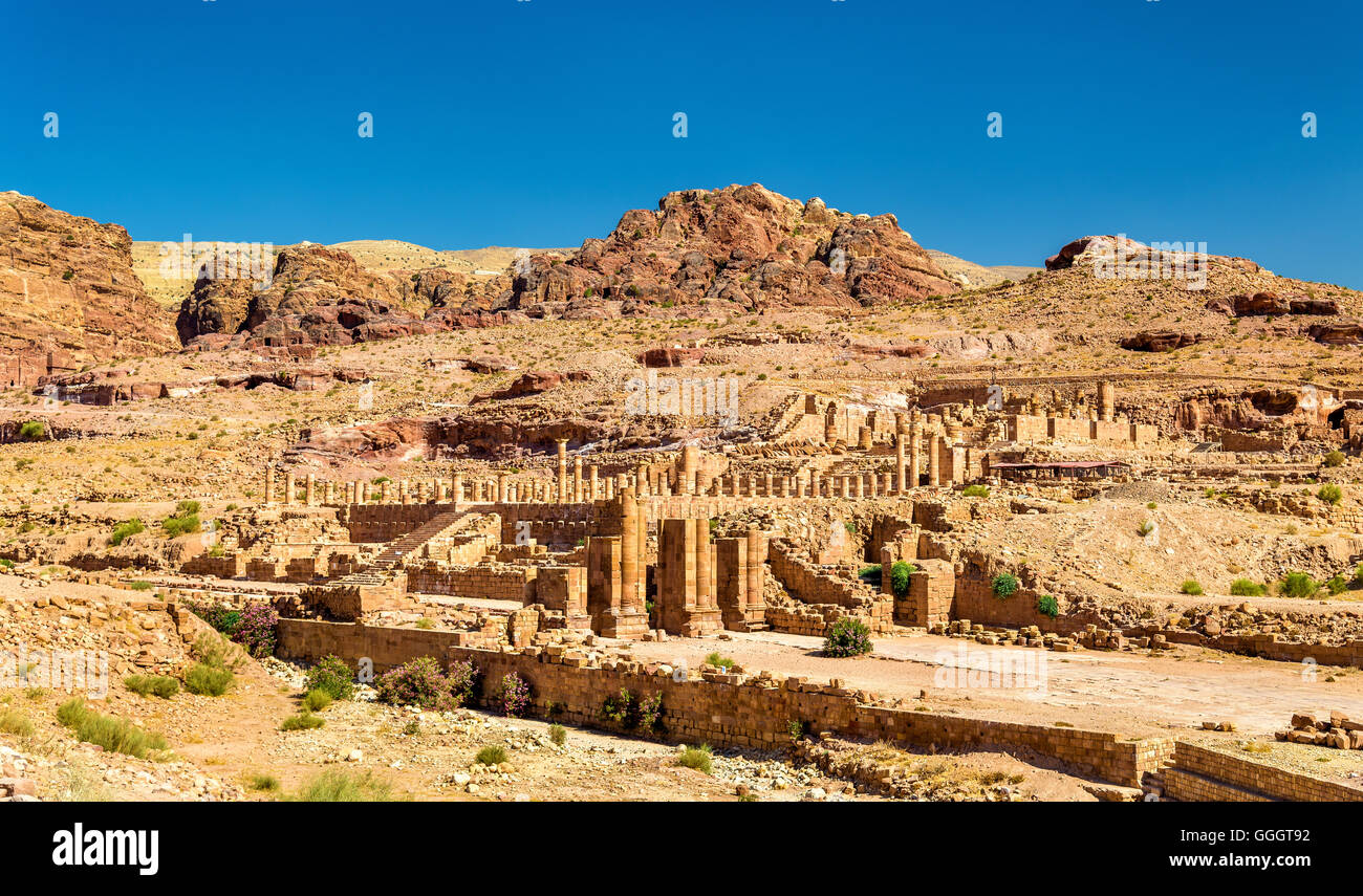 View of Great Temple and Arched Gate at Petra, Jordan Stock Photo - Alamy