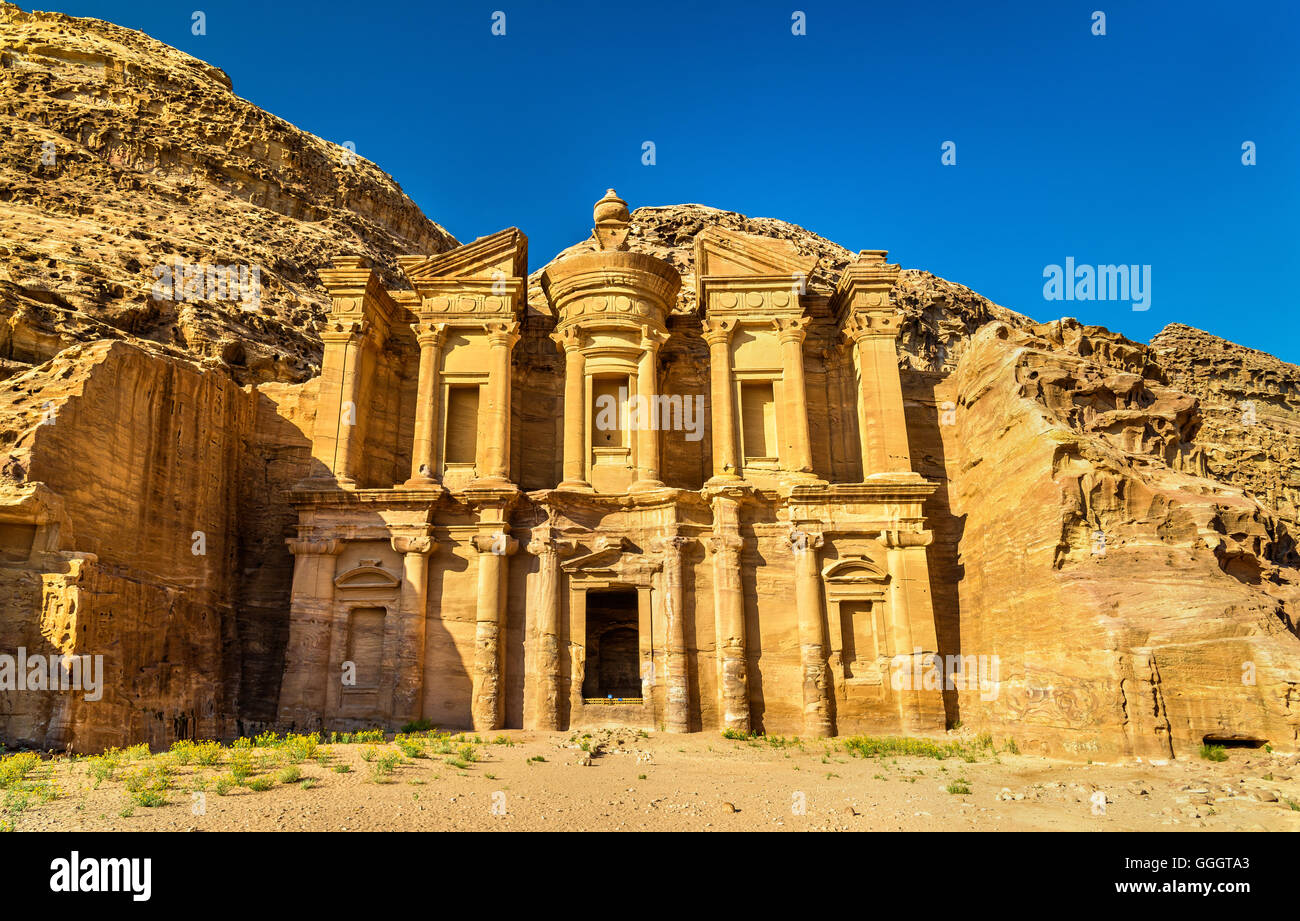Petra jordan monastery hi-res stock photography and images - Alamy