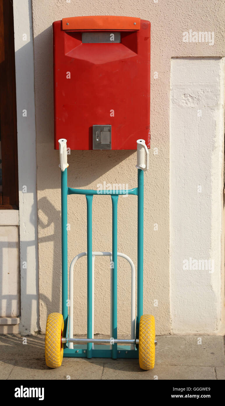 Big red mailbox hi-res stock photography and images - Alamy