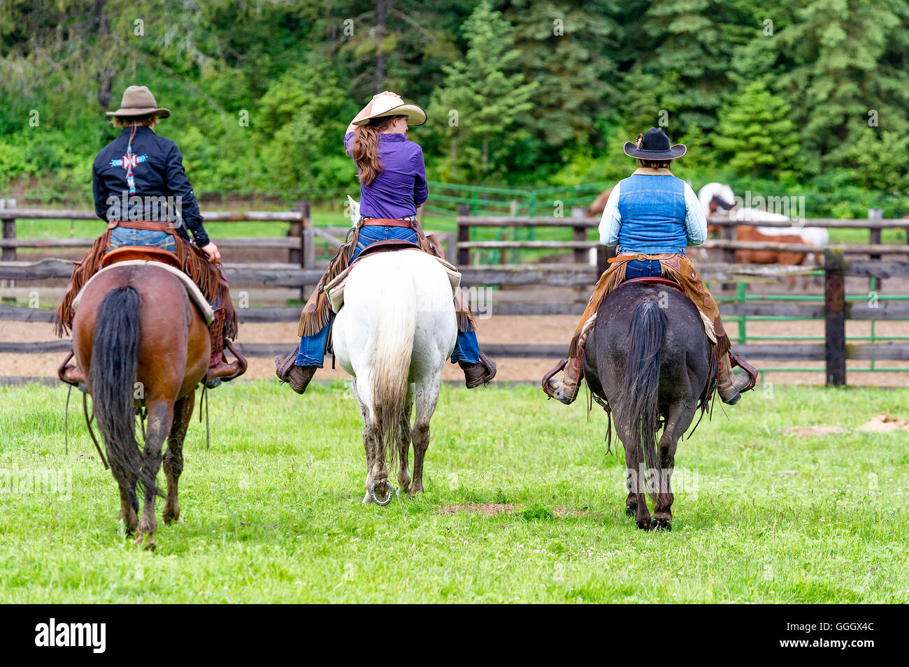 Photos Of Cowgirls High Resolution Stock Photography and Images - Alamy