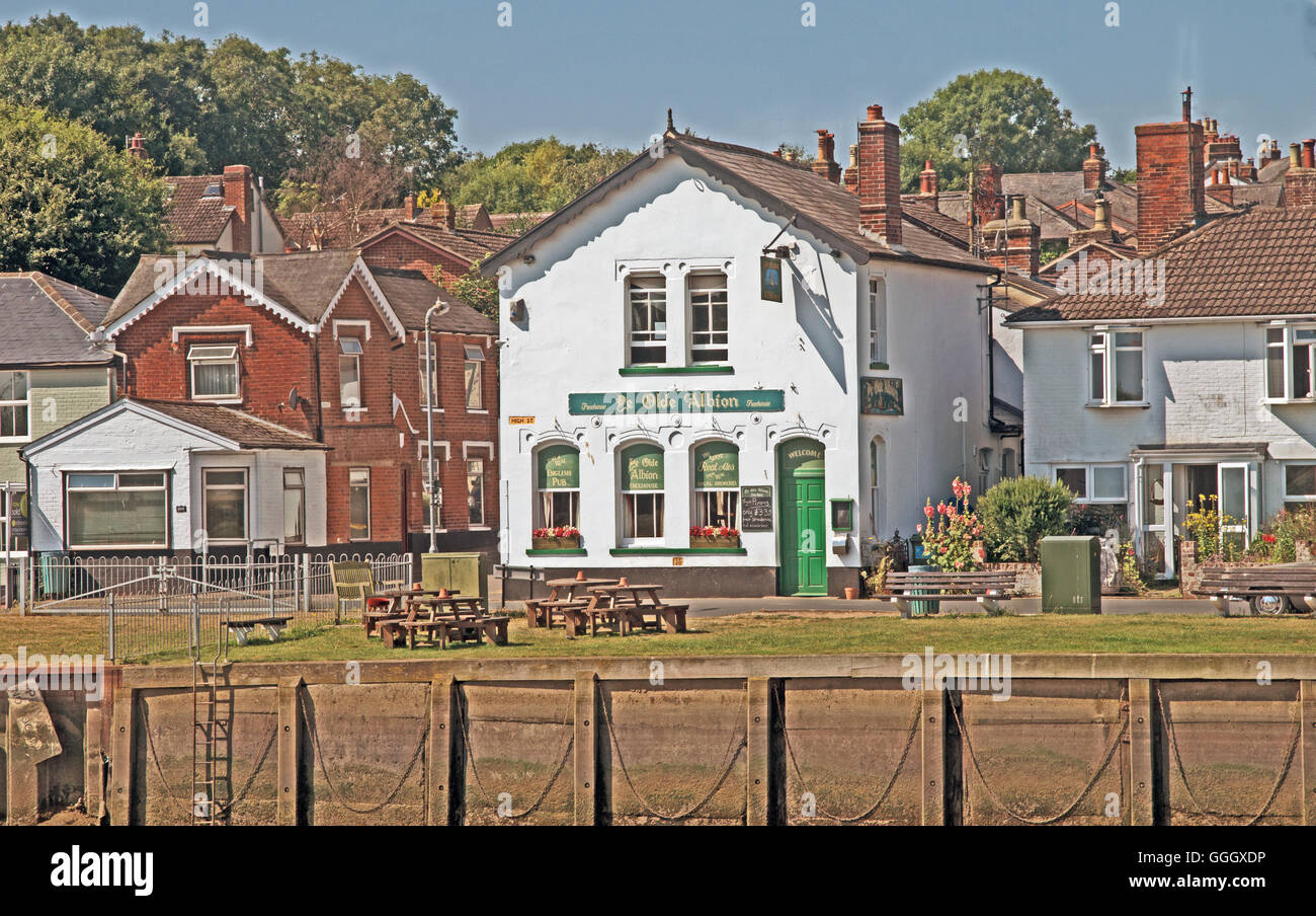 Rowhedge Wivenhoe Old Albion Pub By River Colne Essex England Stock ...