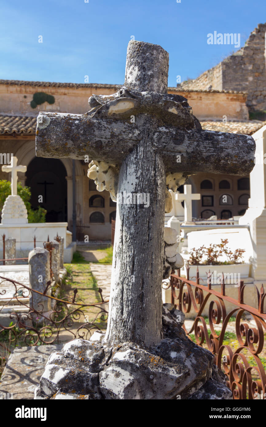 Old cross hi-res stock photography and images - Alamy